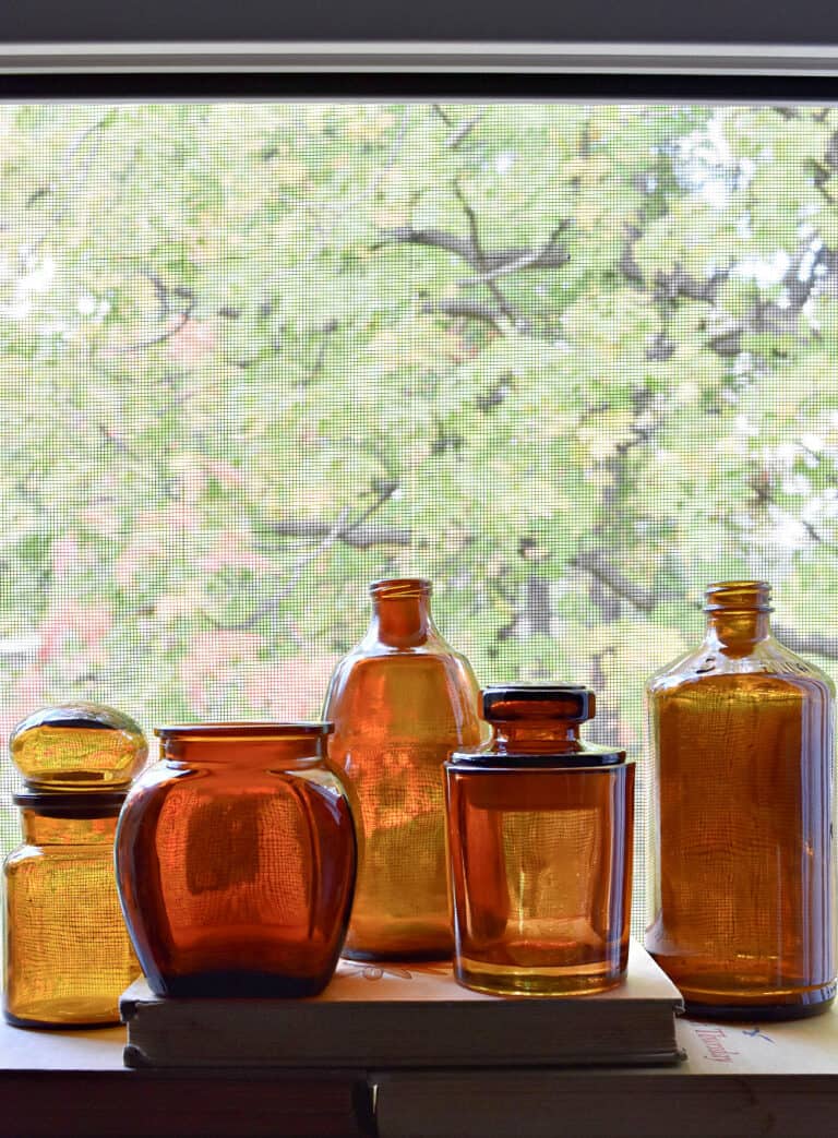 13+ Beautiful Ways to Decorate with Amber Glass - Lora Bloomquist ...