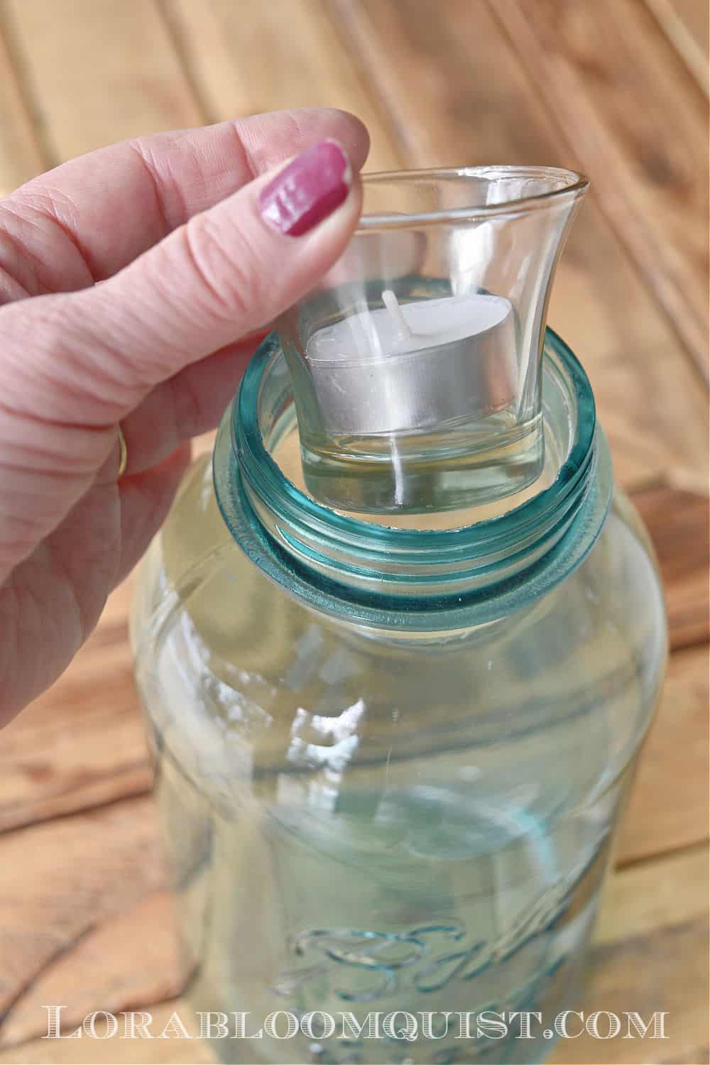 21 Creative Ideas for Decorating with Candlesticks and Candleholders ...