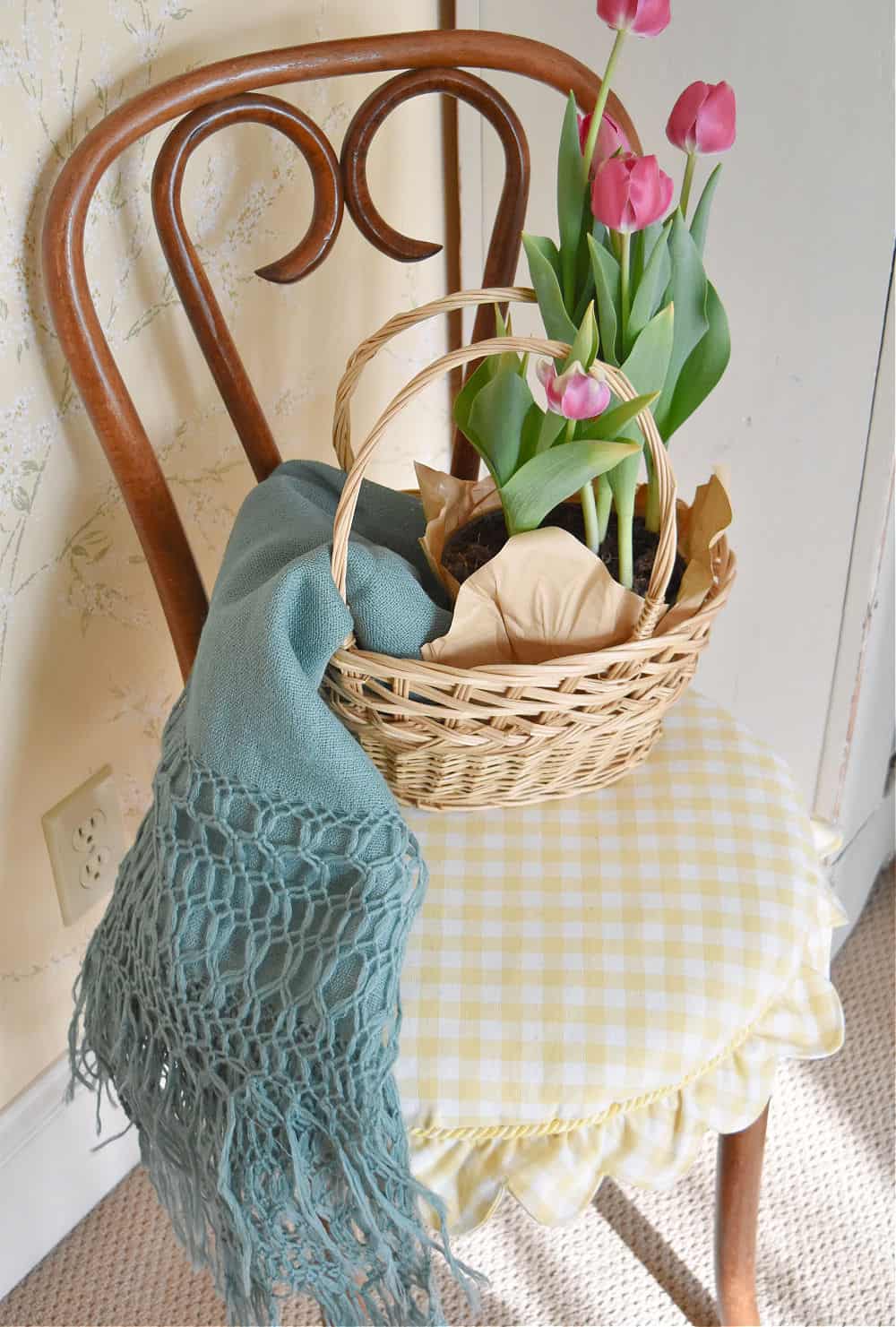 DIY Chair Seat with Scallop Edge - Lora Bloomquist~Create & Ponder