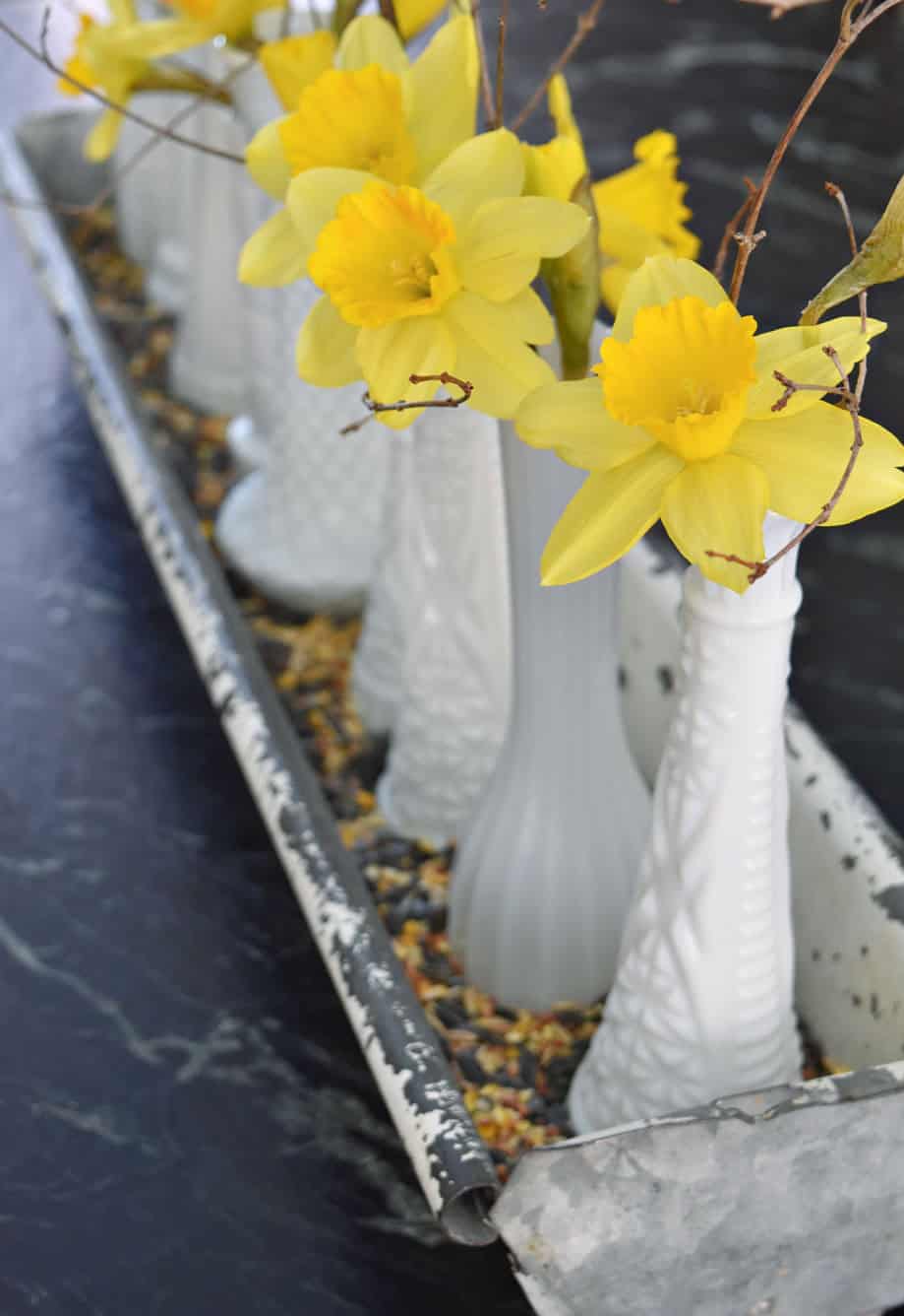 3 Expert Tips for Decorating with Chippy Painted Pieces - Lora ...