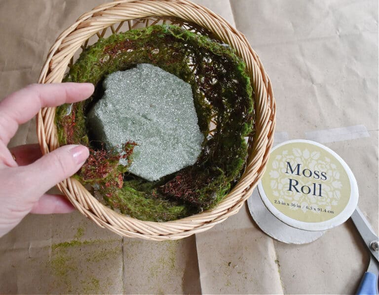 Simple Spring Basket Door Decor - Lora Bloomquist~Create & Ponder