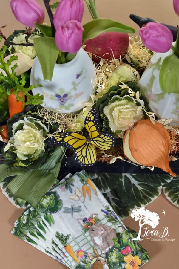 How To Build a Centerpiece - Lora Bloomquist~Create & Ponder