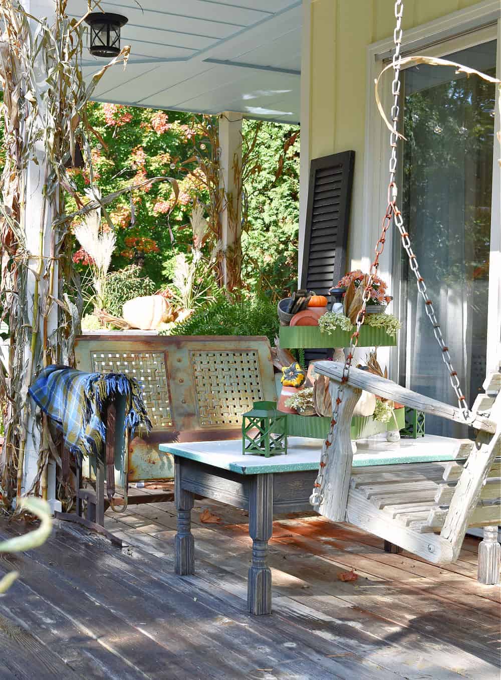 Cozy Fall Porch Decorating Ideas with Vintage Style - Lora Bloomquist ...