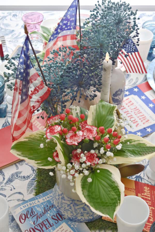 A Patriotic Table Setting with Vintage Thrifted Finds - Lora Bloomquist ...