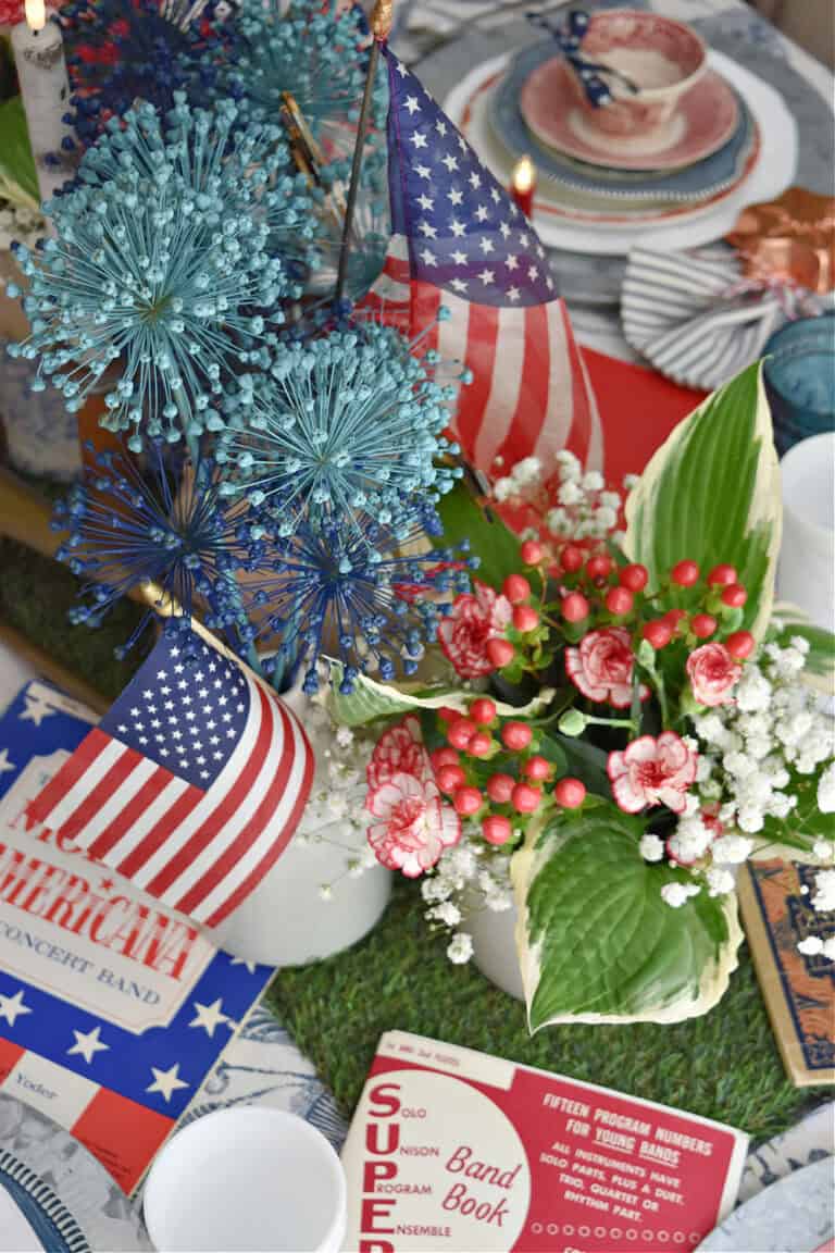 A Patriotic Table Setting with Vintage Thrifted Finds - Lora Bloomquist ...