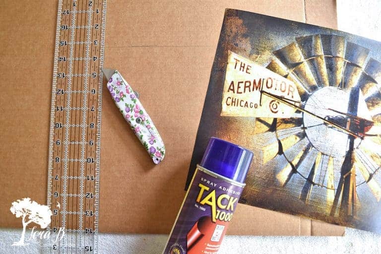 How to Easily Make a Decorating Theme Using Photo Prints - Lora ...