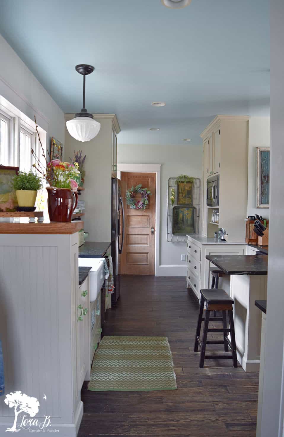A Charming Spring Kitchen with Cottage Style - Lora Bloomquist~Create ...