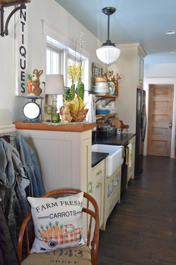 Nostalgic Cottage Spring Home Tour - Lora Bloomquist~Create & Ponder