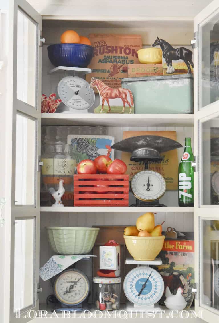 Nostalgic Summer Kitchen Decor with a Vintage Fruit Theme - Lora ...