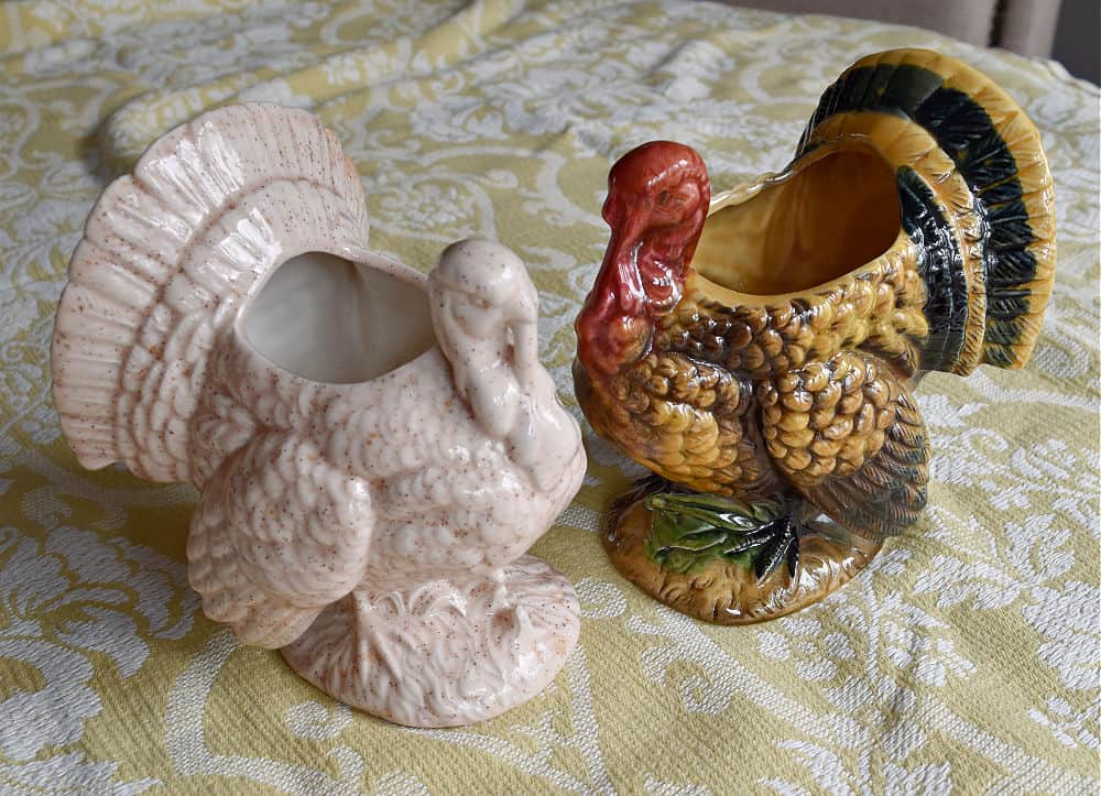 Vintage Pottery & Flowers Thanksgiving Centerpiece - Lora Bloomquist ...