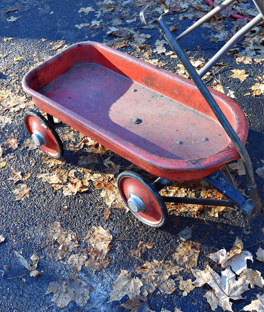 Reviving Red Vintage Finds for Unique Christmas Decor - Lora Bloomquist~Create & Ponder