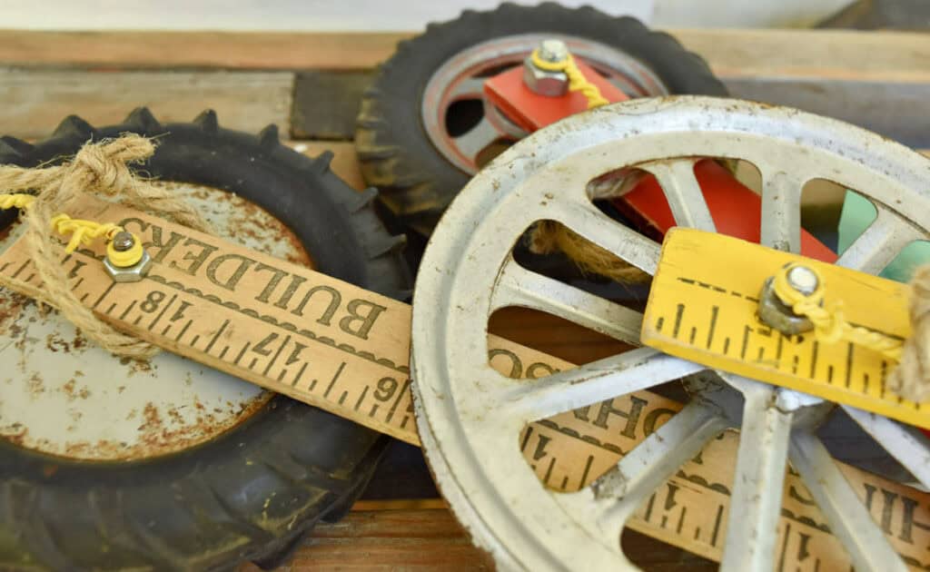 Easy Upcycled Yardstick Wheel Flowers - Lora Bloomquist~Create & Ponder