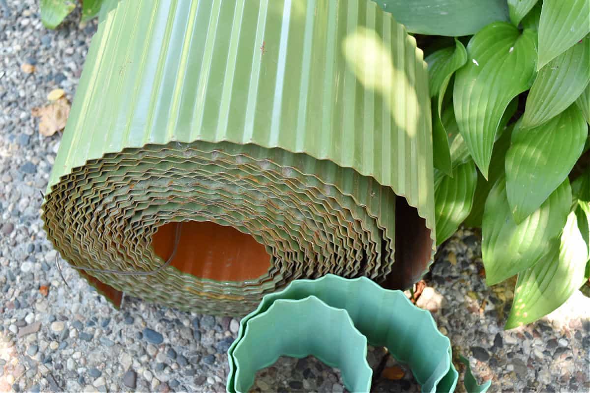 Easy Upcycled Yardstick Wheel Flowers - Lora Bloomquist~Create & Ponder